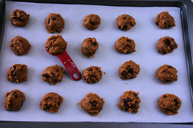 Gluten-Free Clean Eat Chocolate Chip Cookies - Kitrusy