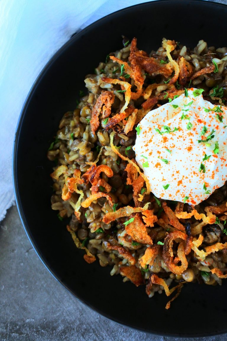 Mujadara - Rice and Lentils with Crispy Onions - Kitrusy